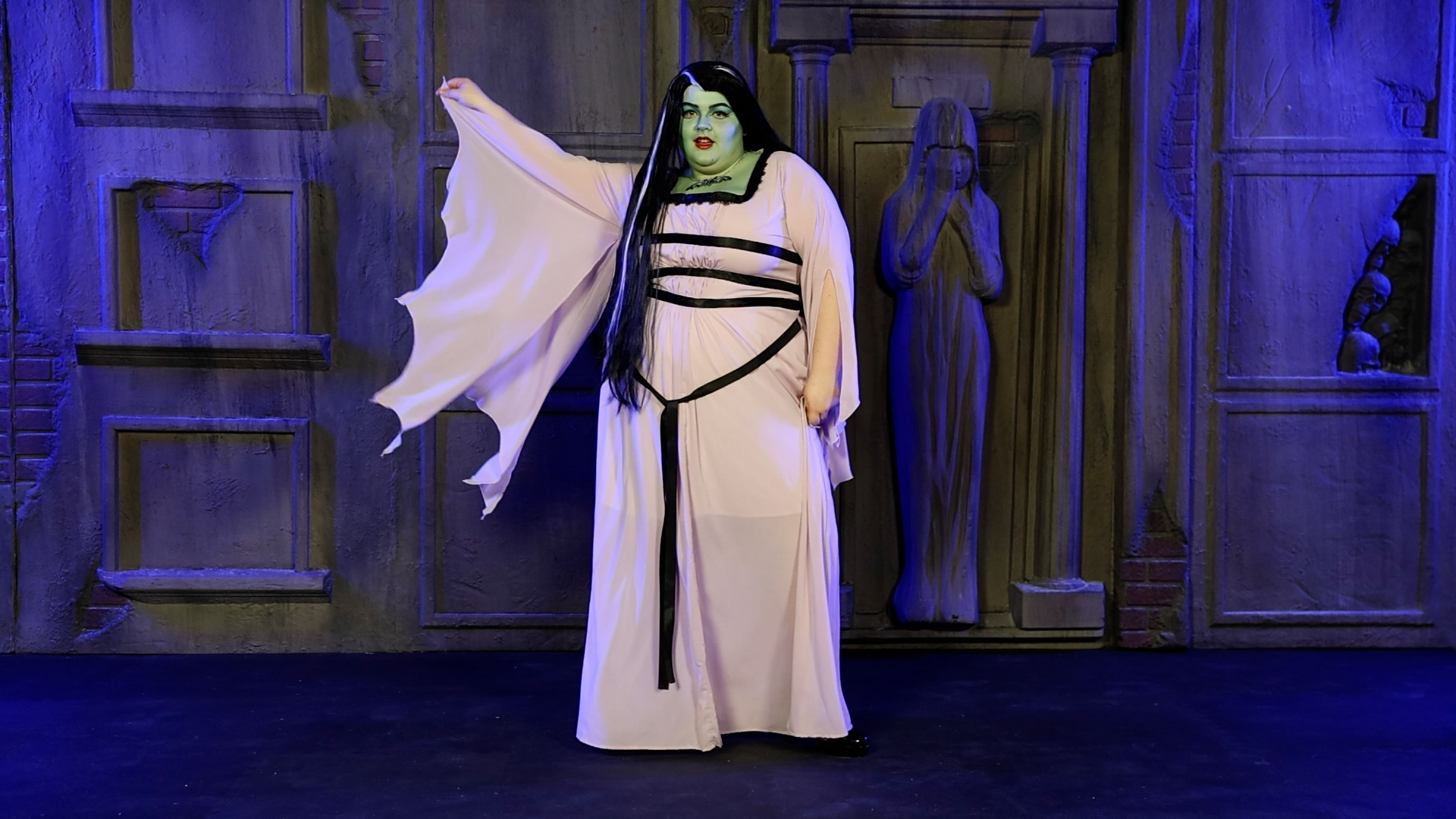 Plus Size Premium Lily Classic Munsters Women's Costume | Munsters Costumes